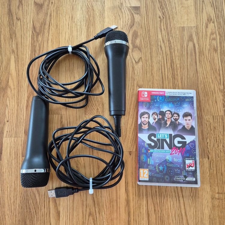 Nintendo Switch Let's Sing 2019 + 2 MIKROS Karaoke | Kaufen auf Ricardo
