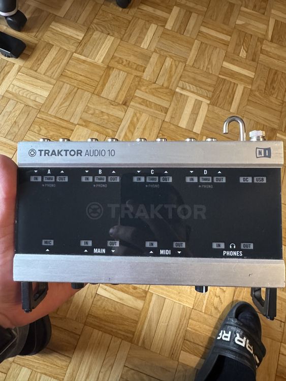 Traktor Audio 10 DJ Audio Interface (Neu (gemäss Beschreibung)) in ...