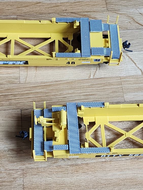 A-Line Husky Stack Container Cars 48'' TTX (Gebraucht) in Rütihof für ...