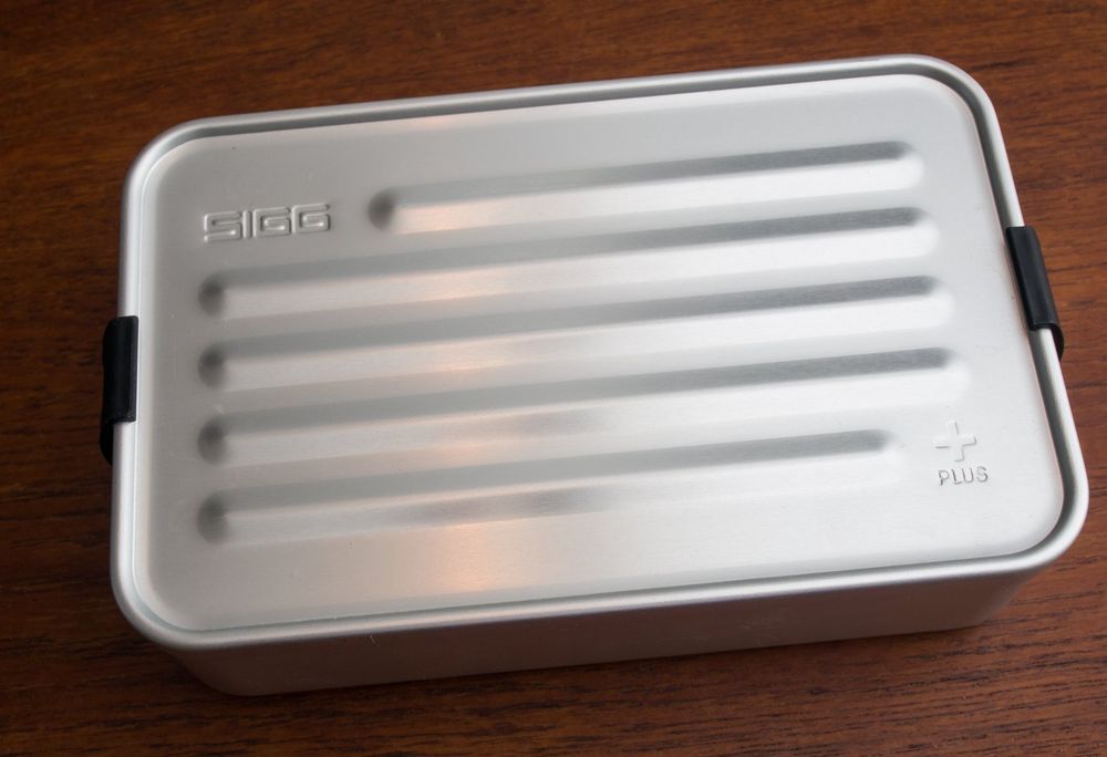 Lunchbox Sigg Metal Box Plus (Gebraucht) in Zürich für CHF 15 – mit ...