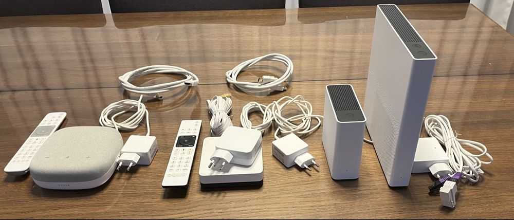 Swisscom TV Box und Internet Box 3 und WLAN Box 2 (Gebraucht) in ...