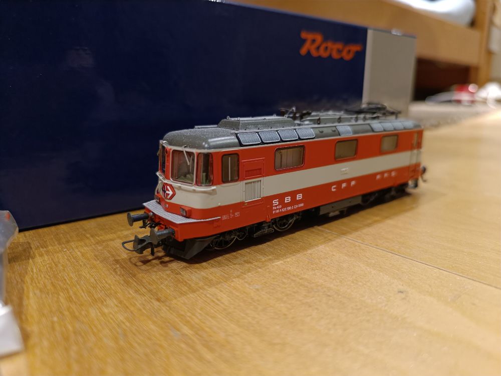 Roco Re 4/4 II. 11108 "SwissExpress" analog / 7500002 (Neu und ...