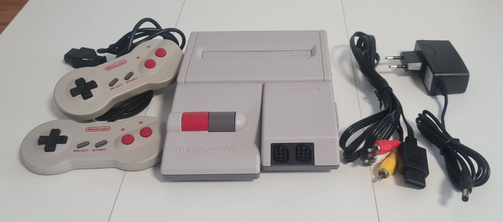Ab 1.- Nintendo Famicom Toploader & 2 Dogbone Controller (Gebraucht) in ...