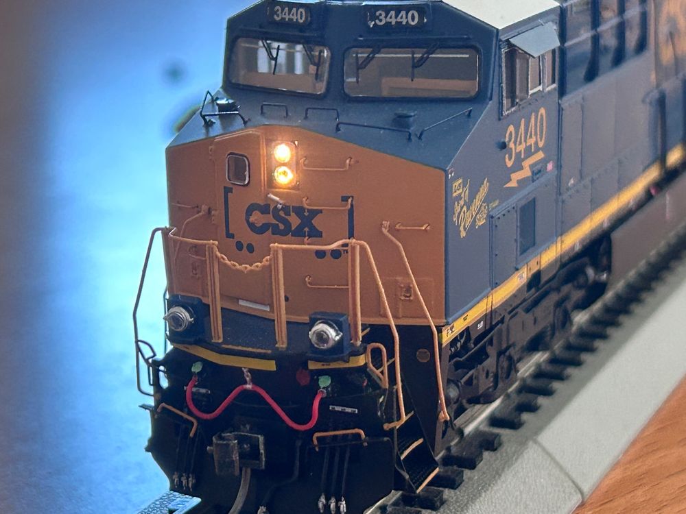SCALE TRAIN, ET44AH CSX 3440 | Kaufen auf Ricardo