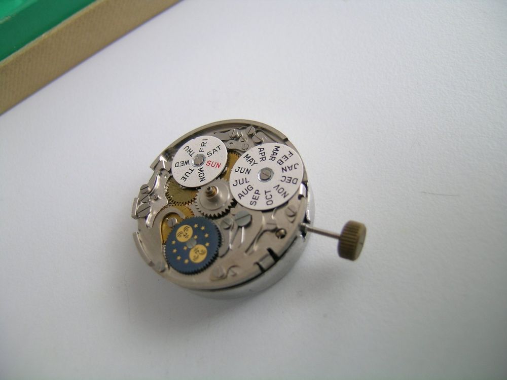 FELSA 693: 1 Uhrwerk mit Mondphase | Kaufen auf Ricardo