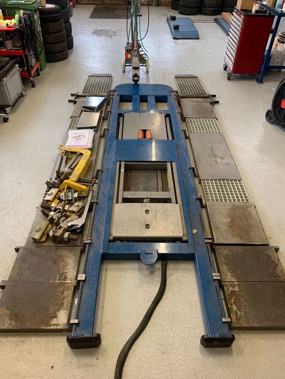 Carrosserielift, Celette Lift mit Dozer (Gebraucht) in Wünnewil für CHF ...