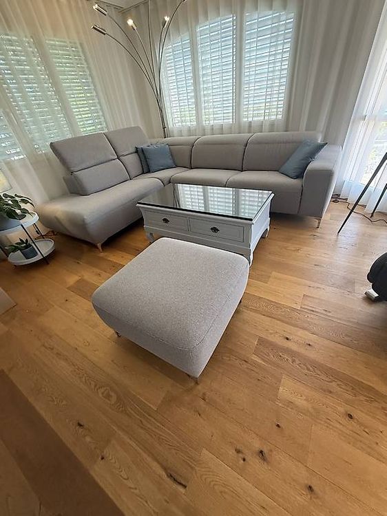 Sitzgarnitur mit Relaxfunktion, Hocker, 2 Tische (Gebraucht) in ...