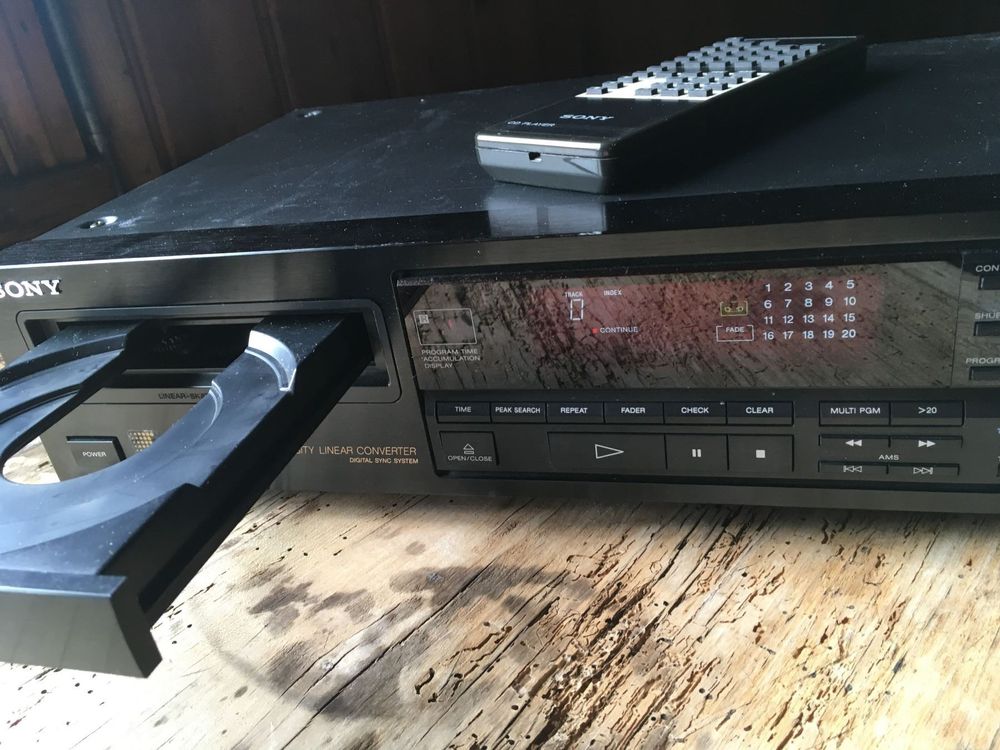 Sony CD Player CDP 790 mit Fernbedienung | Kaufen auf Ricardo