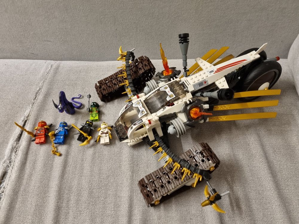 Lego Ninjago Ultra Sonic Raider (Gebraucht) in Oftringen für CHF 55 ...