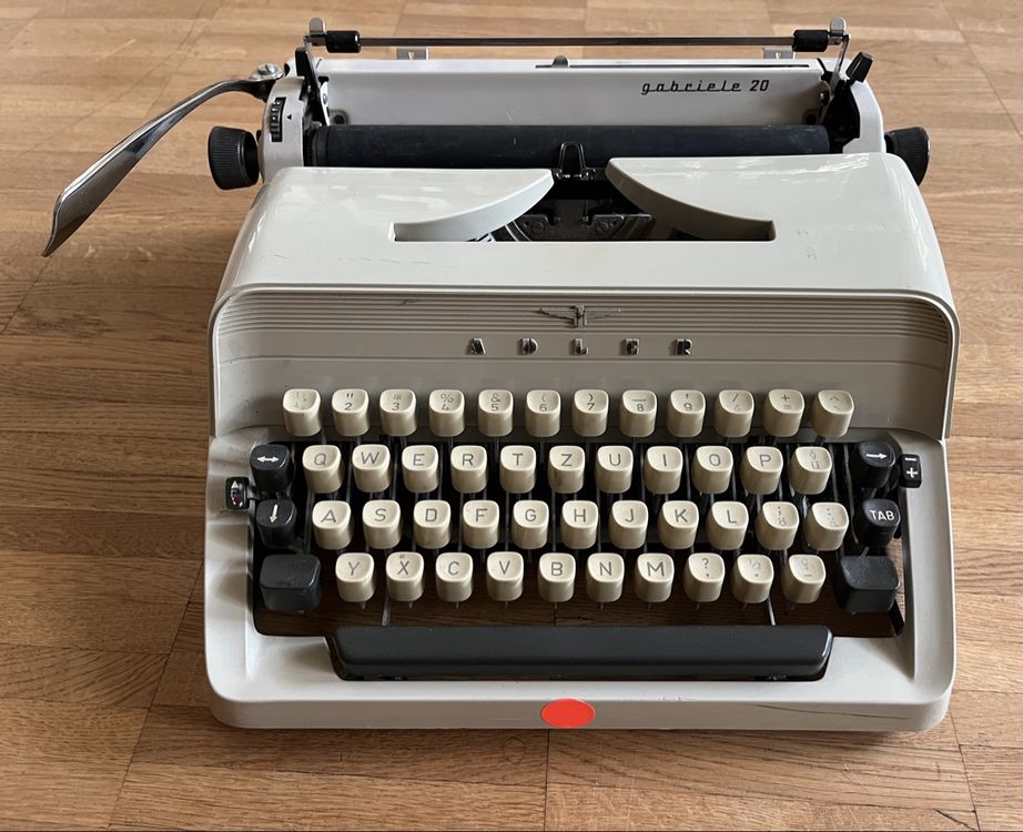 Adler Gabriele 20, Vintage Schreibmaschine (Gebraucht) in St. Gallen ...