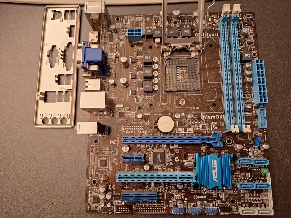 ASUS P8H77-M-LE Mainboard Intel® H67 LGA 1155 mATX (Gebraucht) in Thundorf für CHF 35 – mit ...