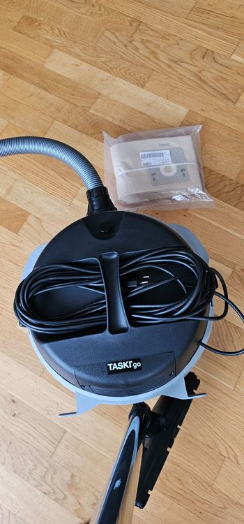 Neuwertiger Staubsauger Taski Go mit Ersatzbeutel | Kaufen auf Ricardo