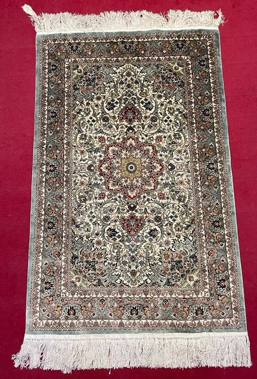 Seide Teppich Massen 125 x 78 cm (Gebraucht) in Schlieren für CHF 551 ...