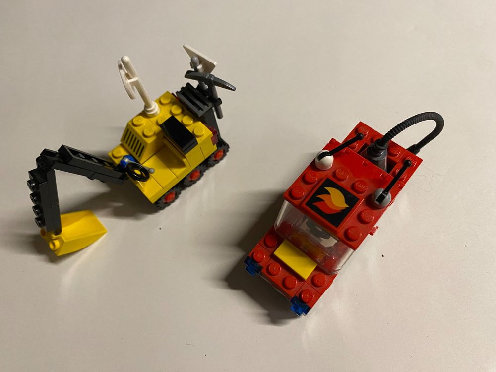 Vintage 80er Lego Feuerwehr und Bagger (Gebraucht) in Olten für CHF 9 ...