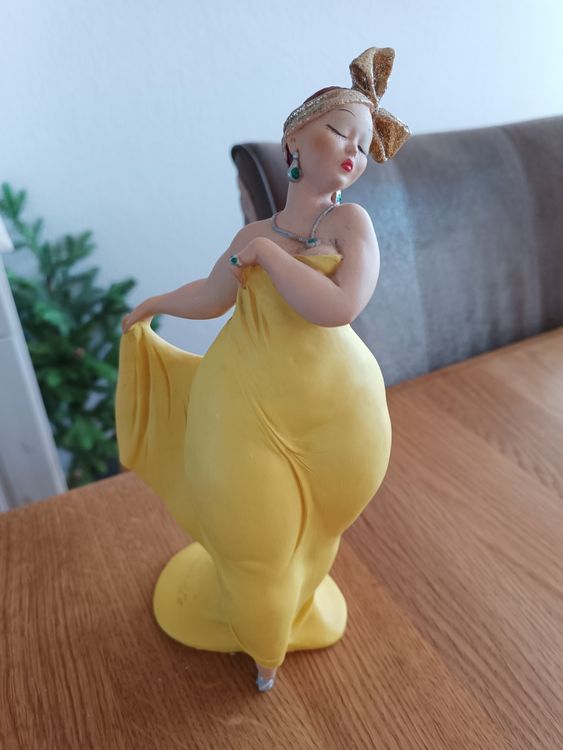Figur Frau | Kaufen auf Ricardo
