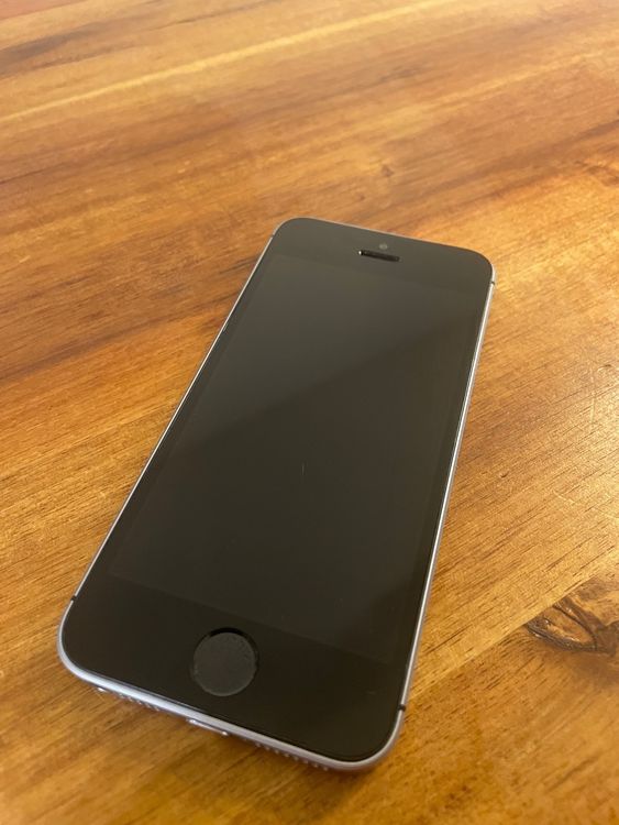 iPhone SE 1. Generation 32 Gb (Gebraucht) in Künten für CHF 16 – mit ...