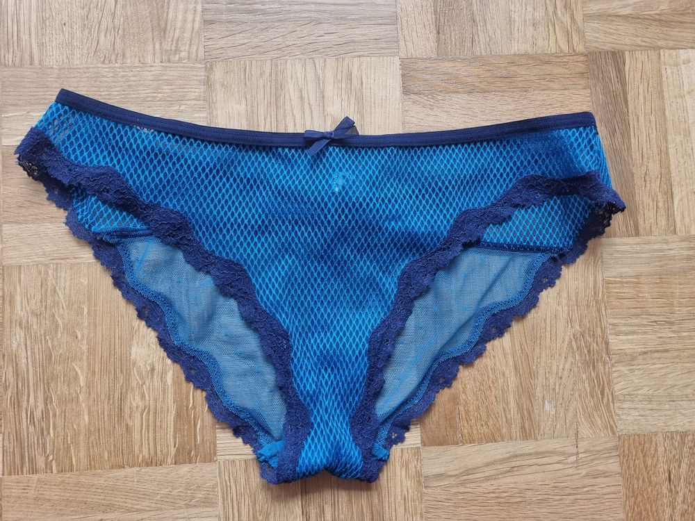 Spitzen-Slip, blau, mit Spitzen und Maschen | Kaufen auf Ricardo