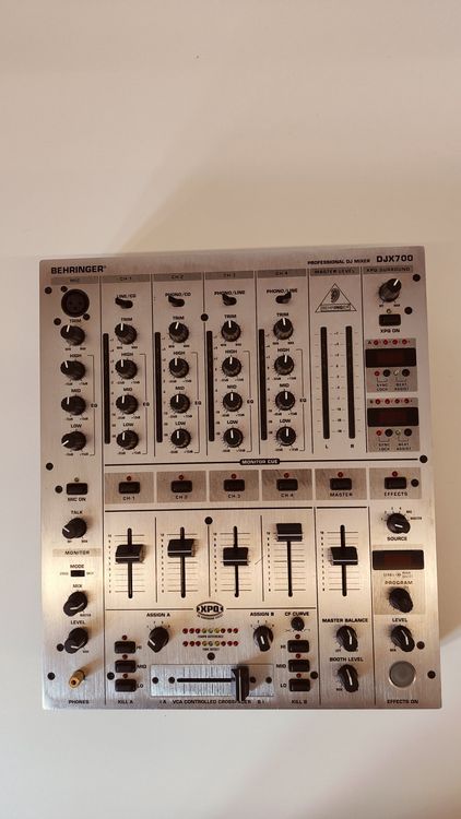 Behringer Professional DJ Mixer DJX700 (Gebraucht) in Zofingen für CHF ...