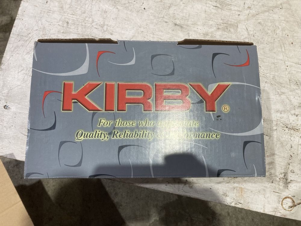 Kirby Staubsauger mit Zubehör - Top Zustand, Winter Deal! (Neu (gemäss ...