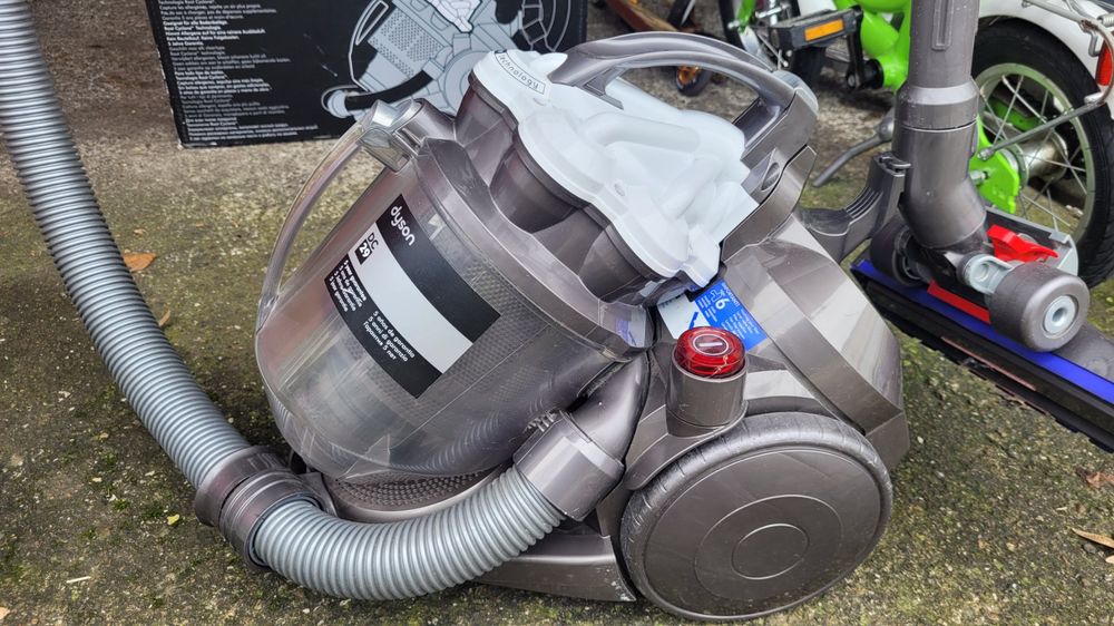 Dyson DC29 Staubsauger (Gebraucht) in Weinfelden für CHF 129 – mit ...