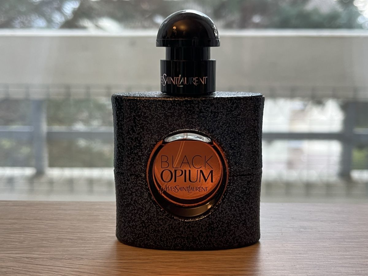 Yves Saint-Laurent Black Opium 30ml almost full (Gebraucht) in St ...