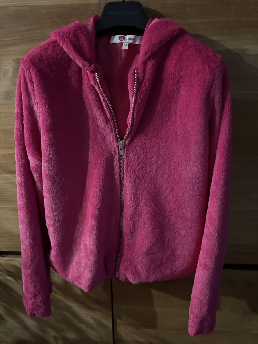 Pinke Flauschjacke mit Kapuze, Grösse 36 - Kuschelig! (Neu (gemäss ...