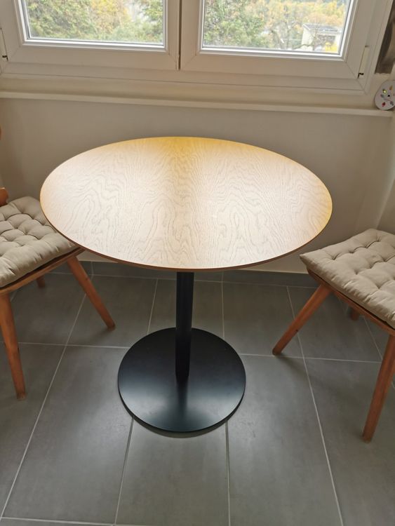 Table ronde diamètre 70 cm (D'occasion) à Renens VD pour CHF 60 ...