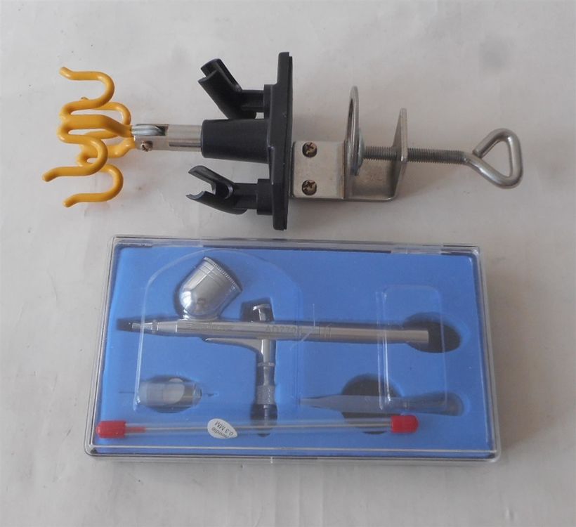 Airbrush Pistolen Set BD130 inkl. Halter (Neu (gemäss Beschreibung)) in ...