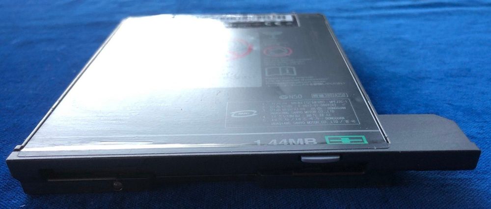 IBM Thinkpad Floppy Laufwerke (Gebraucht) in für CHF 15 – mit Lieferung ...