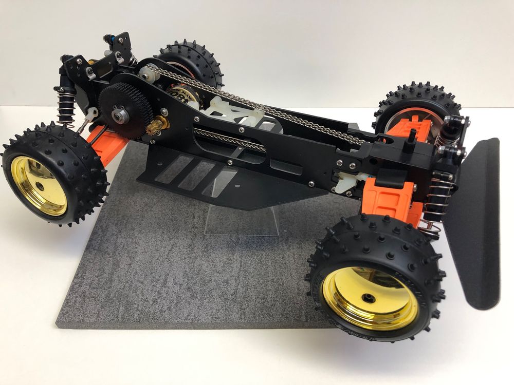 AYK Boost /Radiant Pro 4x4 mit Zweiganggetriebe nicht Tamiya (Neu ...