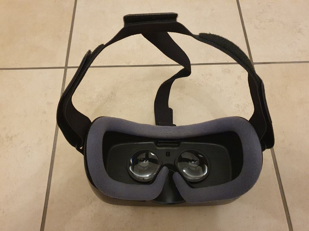 VR-Brille Samsung Gear VR mit Controller (SM-R324) (Gebraucht) in ...