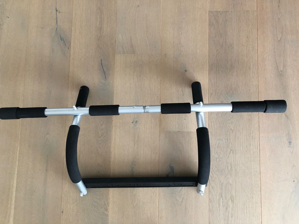 Iron Gym Klimmzugstange (Gebraucht) in Utzenstorf für CHF 15 – mit ...