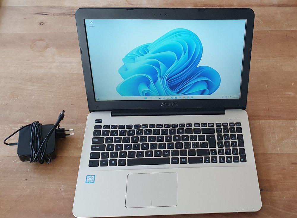 Asus SonicMaster Notebook 15" i5-6200U Win11 Office 2019Pro | Kaufen ...