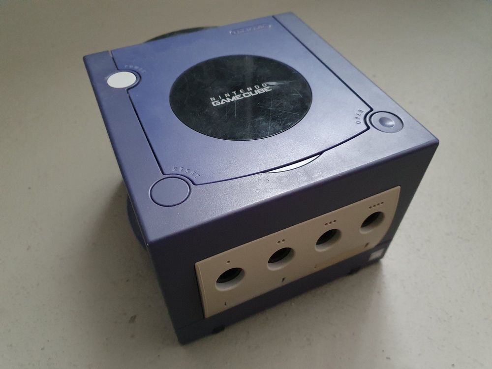 GC - Gamecube (PAL) Konsole zu verkaufen (Gebraucht) in Zufikon für CHF ...