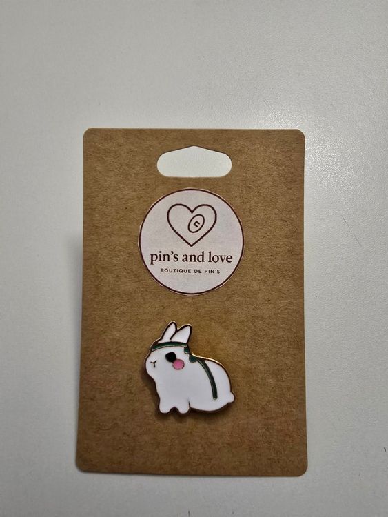 Pin's Lapin ninja (Neuf avec emballage d'origine) à Semsales pour CHF 1 ...