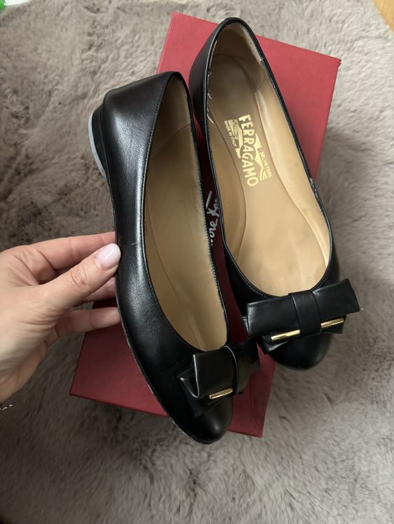 Schwarze Ballerinas von Salvatore Ferragamo, Gr. 37 (Gebraucht) in ...