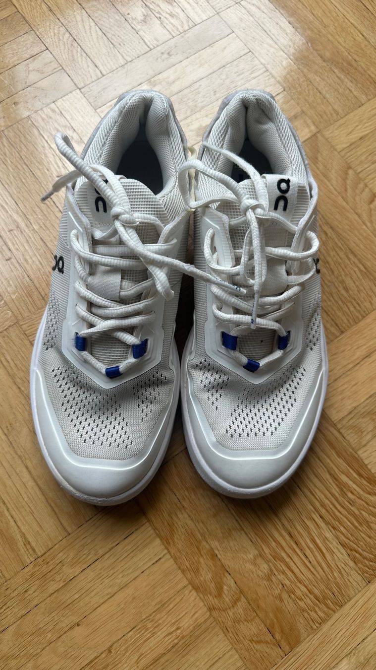 On The Roger Advantage, neuwertig, Grösse 37, weiss (Neu (gemäss ...