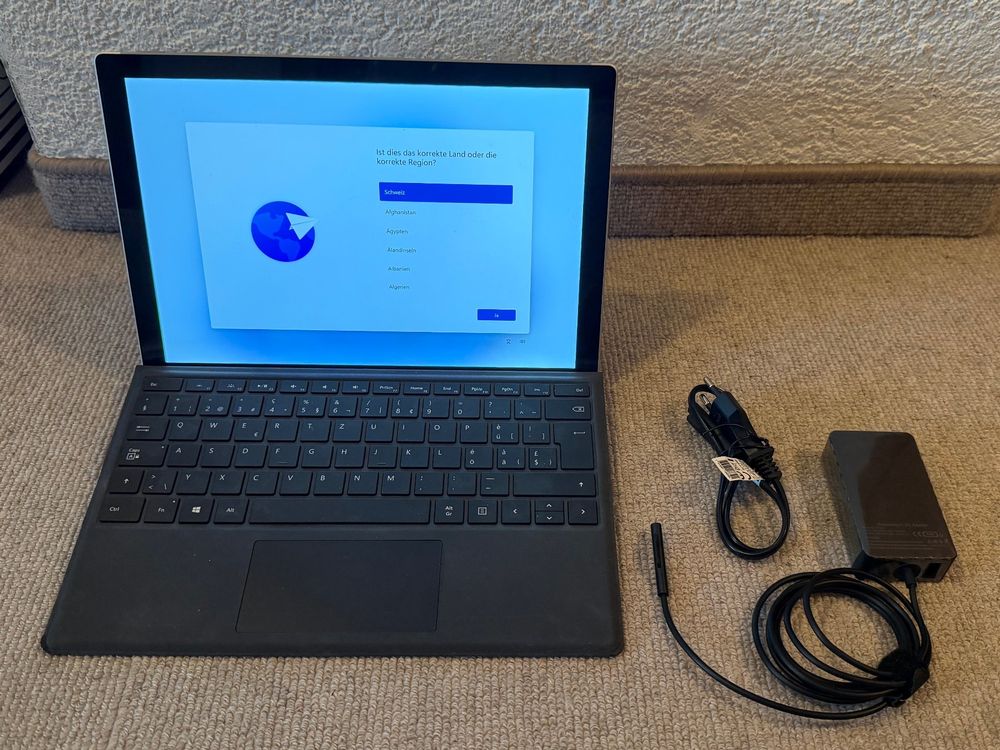 Surface Pro (Gen 5) | i5 | 8GB RAM | 256GB SSD | Win 11 Pro (Gebraucht ...