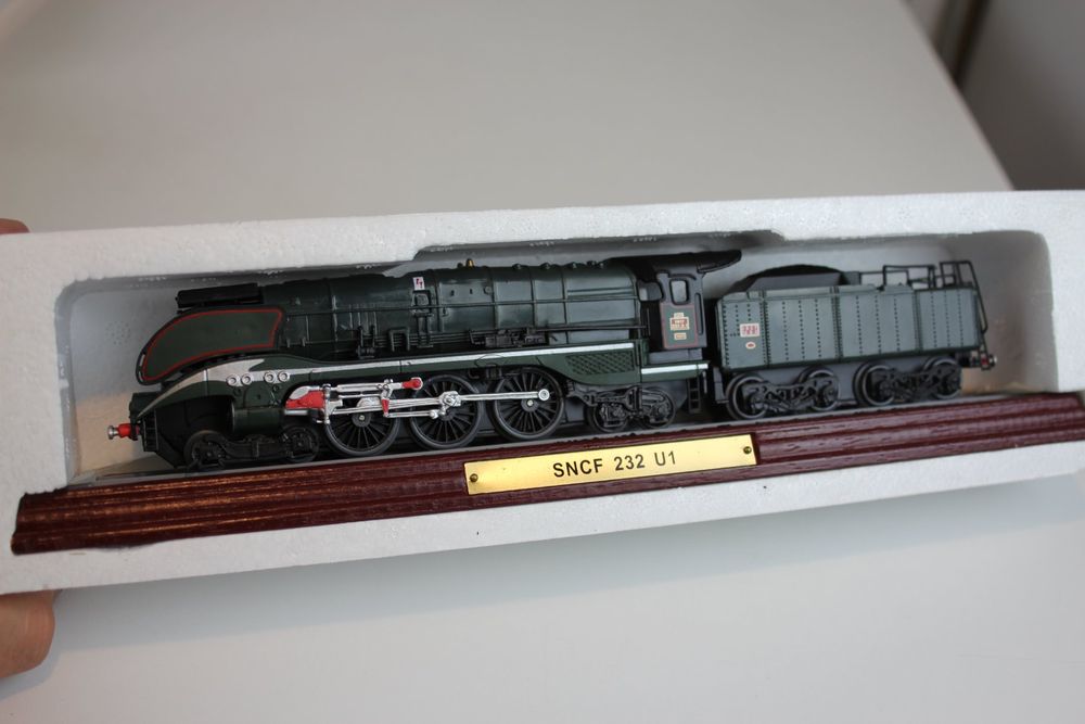 Dampflok DR 18 201 – Sammlermodell mit Sockel - Ab 1.- (Gebraucht) in ...