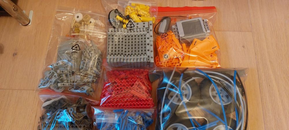 Lego Technik Unimog 8110 mit Anleitung und Repro Kleber Set (Gebraucht ...