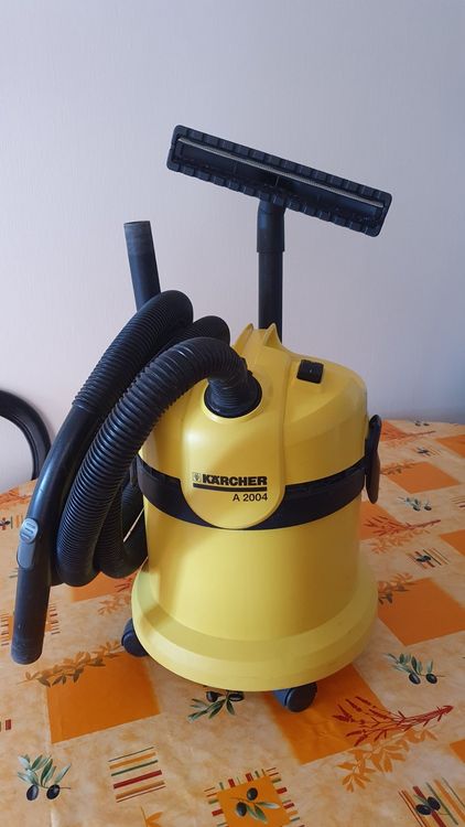 Aspirateur eau & poussière Kärcher A 2004 (Gebraucht) in Lausanne für ...