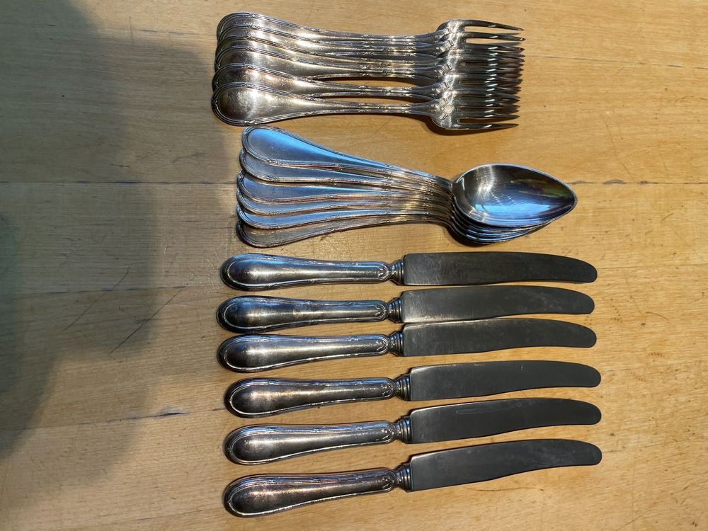 Silberbesteck 90 / 18-teilig (Gebraucht) in Tübach für CHF 25 – mit Lieferung auf Ricardo kaufen