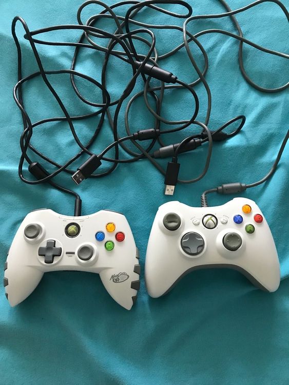 2 x Xbox 360 Controller ( Mad Catz) (Gebraucht) in für CHF 25 – mit ...