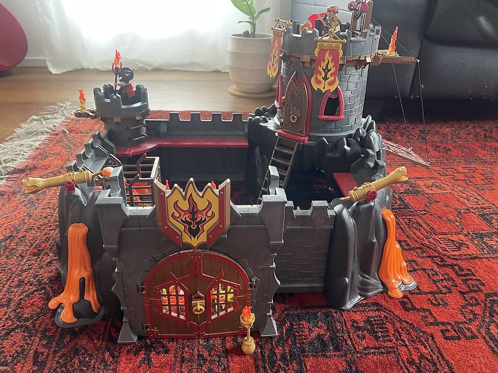 Playmobil Festung Feuerfels 70221 (Gebraucht) in Münsingen für CHF 55 ...