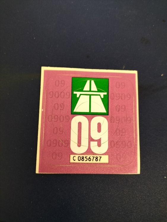 Autobahnvignette NEU (Neu und originalverpackt) in Zürich für CHF 17 – mit Lieferung auf Ricardo ...