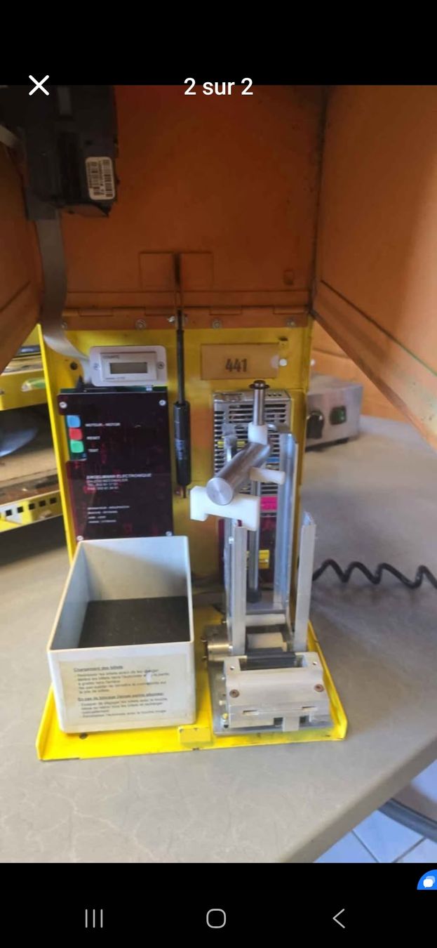 Vintage Distributeur automatique de Tribolo (Gebraucht) in Clarens für ...