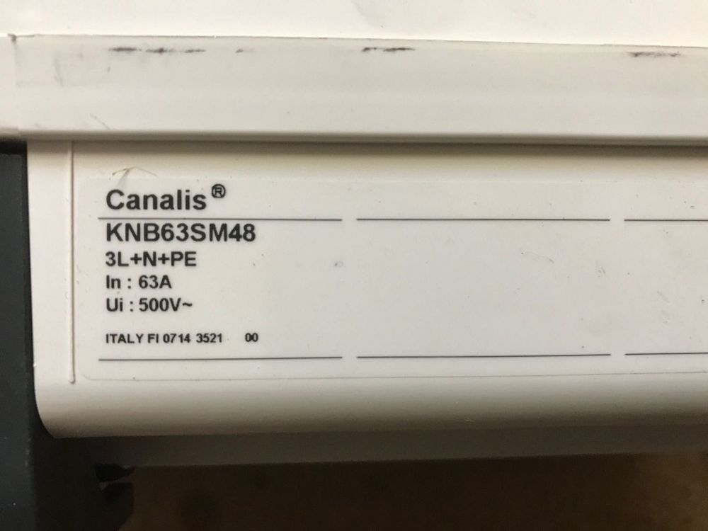 Abgangskasten,63A, leer, 3L+N+PE, 8 Teilungeinheiten (Gebraucht) in ...