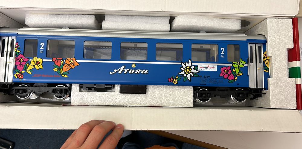 LGB 37670 RhB-Personenwagen Chur-Arosa (Neu und originalverpackt) in Lampenberg für CHF 240 ...