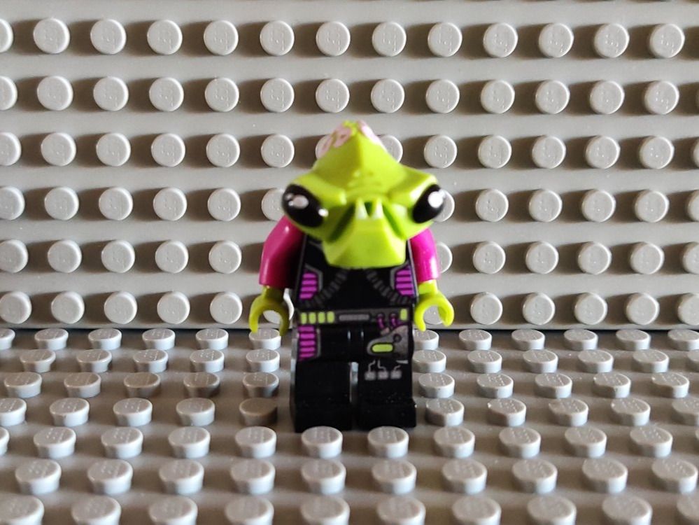 LEGO Space Minifigur - Alien Conquest - Alien Pilot - ac002 (Gebraucht) in Muhen für CHF 3.5 ...
