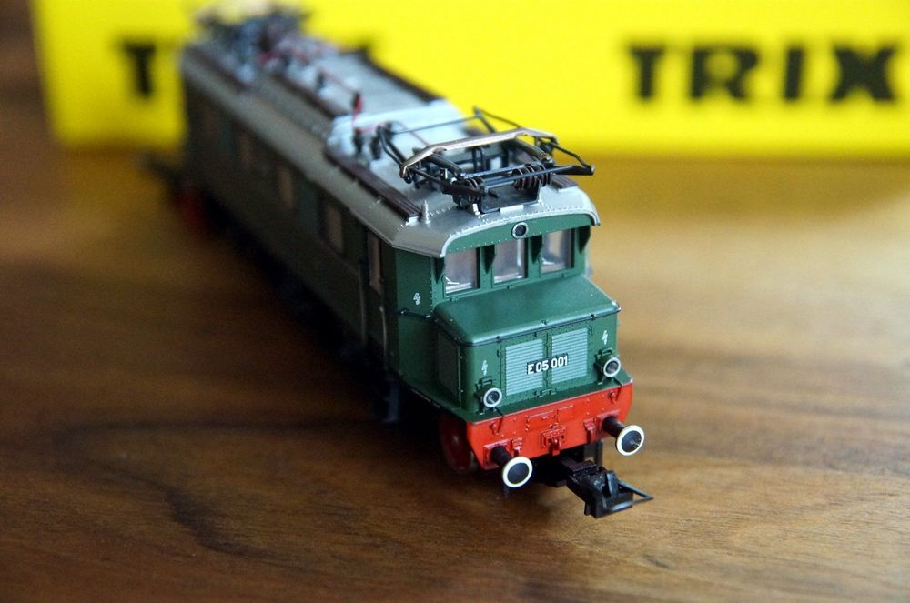 Trix 2440 - DRG Baureihe E 05 001 | Kaufen auf Ricardo